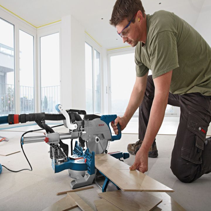 KAPP- & GJÆRSAG BOSCH PROFESSIONAL GCM 8 SJL 1600W | BAUHAUS