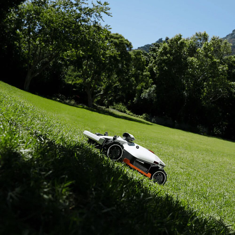 ROBOTGRESSKLIPPER MAMMOTION LUBA 2 AWD 5000X 5000M | BAUHAUS
